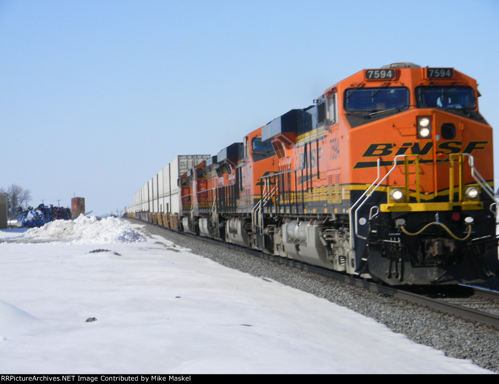 BNSF 7594